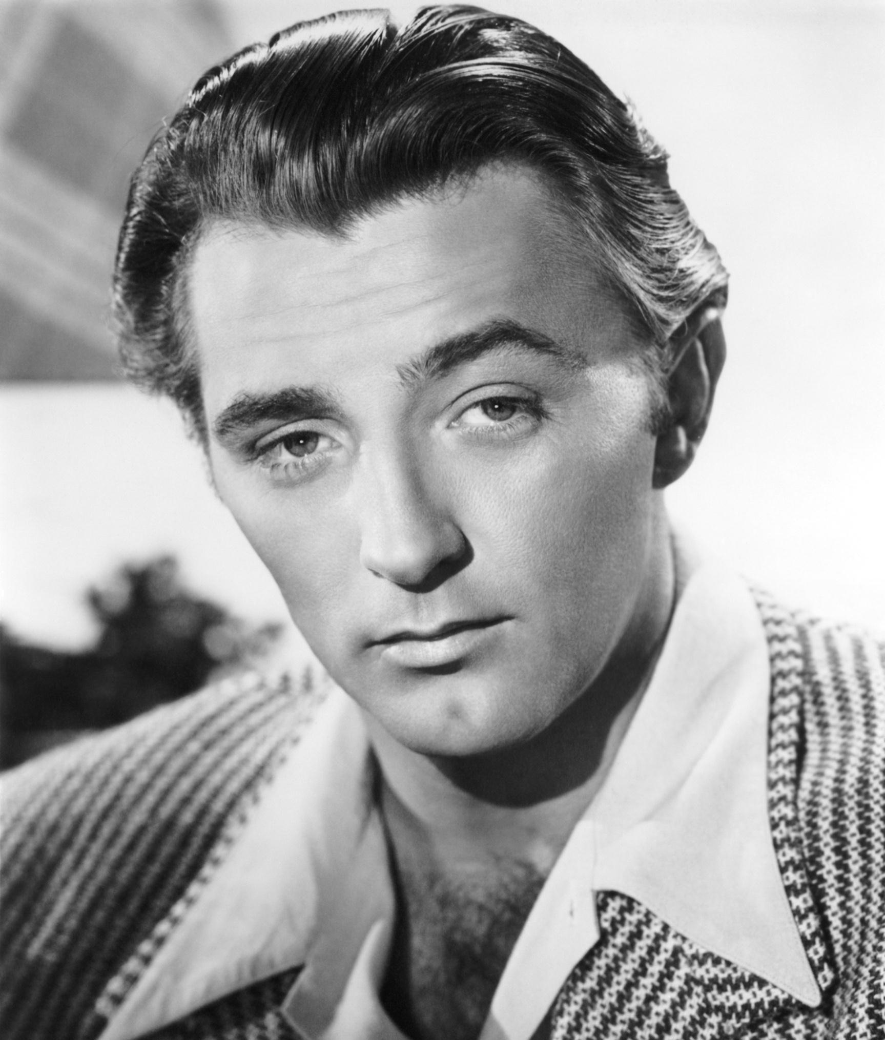 The Devil May Care But Robert Mitchum Certainly Does Not The Devil May Care But Robert Mitchum Certainly Does Not